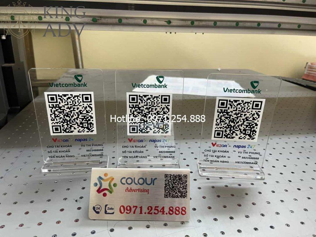 Làm bảng QR code để bàn mica, inox giá rẻ lấy ngay