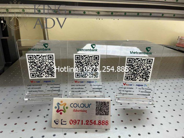 Làm bảng QR code để bàn mica, inox giá rẻ lấy ngay